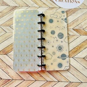 Hand Crafted | Office | Happy Planner Skinny Mini Undated Monthly ...